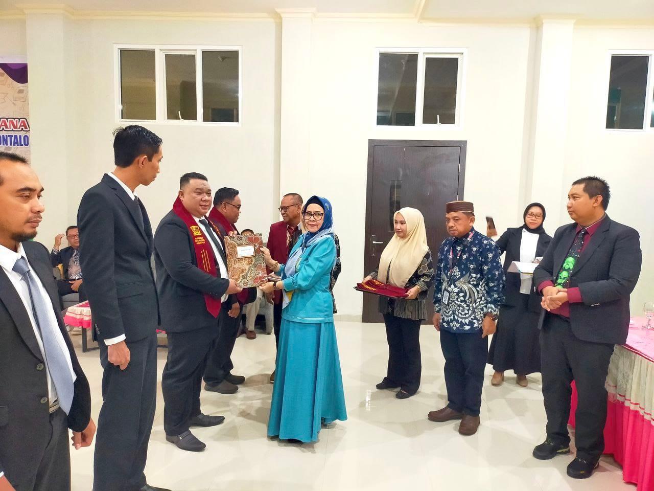 Lima Mahasiswa S2 Manajemen UBM Gorontalo Ikuti Yudisium dan Resmi Sandang Gelar Magister ...